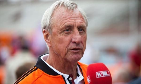 Johan Cruyff diagnosed with lung cancer