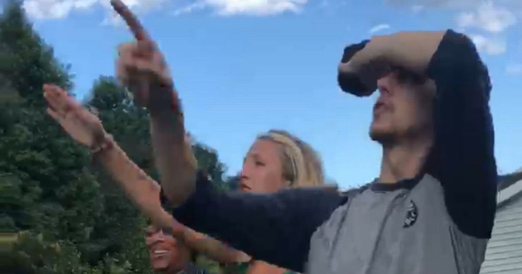 Strange lights flashing in broad daylight sky compared…