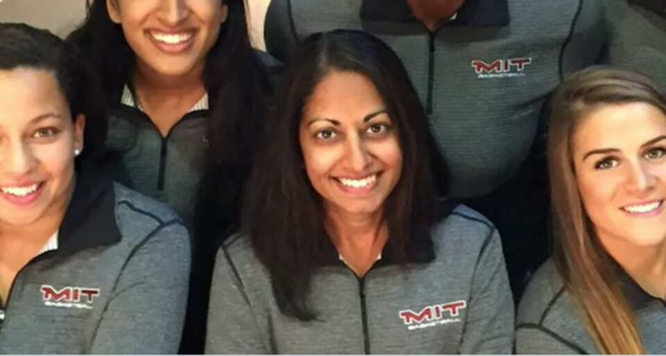 Sonia Raman, first Indian American woman coach of an…