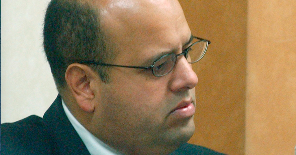 Ex-Daley operative Victor Reyes once again in the…