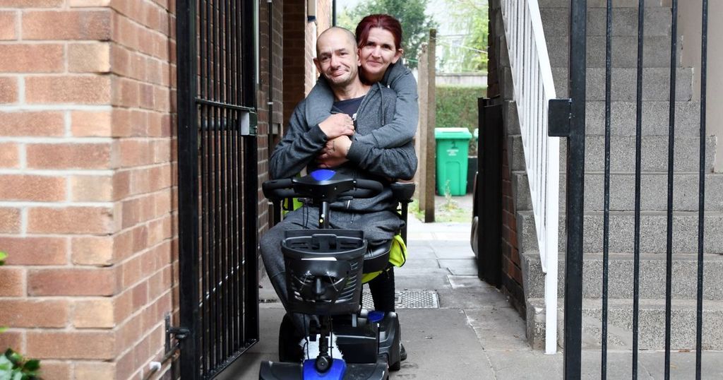 Nottingham couple who met while homeless reveal how…