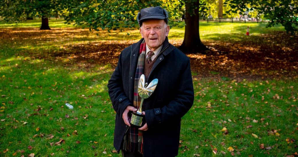Holocaust survivor turned Olympic hero on his…