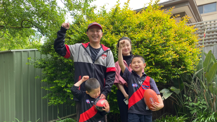 'Watch AFL and support a team': How one taxi ride…