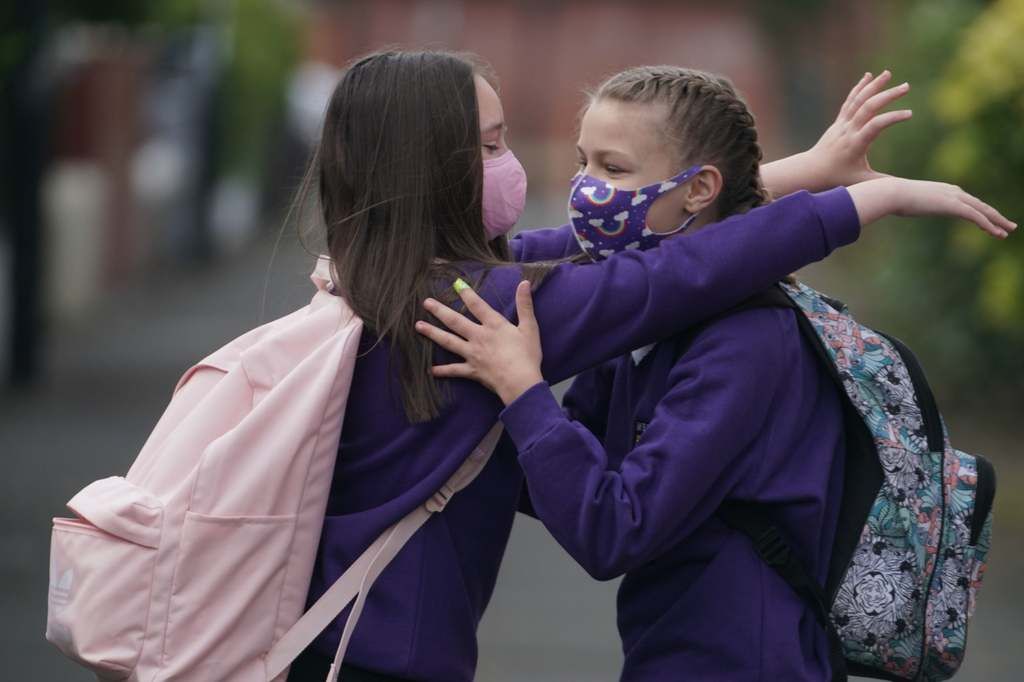 Teachers feel safer when pupils wear face masks, says…