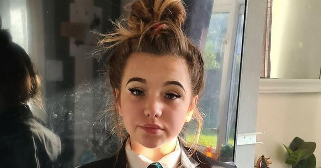 Teenager 'excluded' over Primark school trousers row…