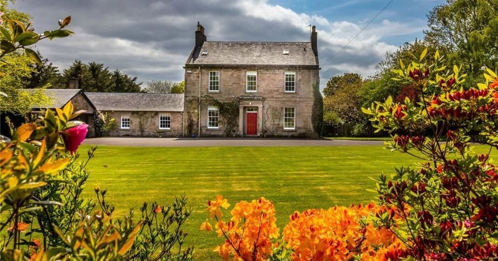 Maybole Georgian mansion with indoor pool, tennis…