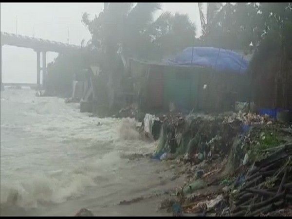 Parts of Rameswaram face power outages due to cyclone…