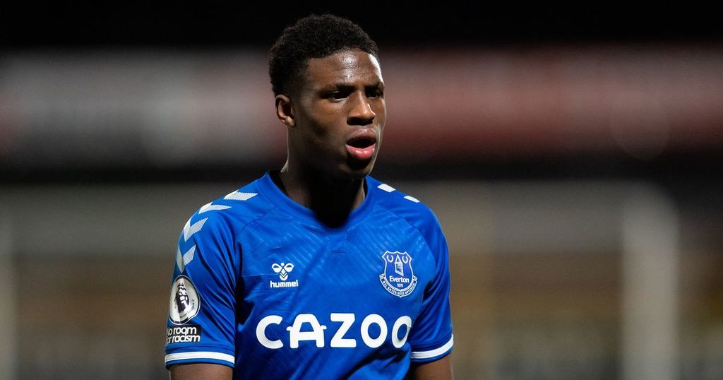 Everton defender Thierry Small opens up on Leighton…