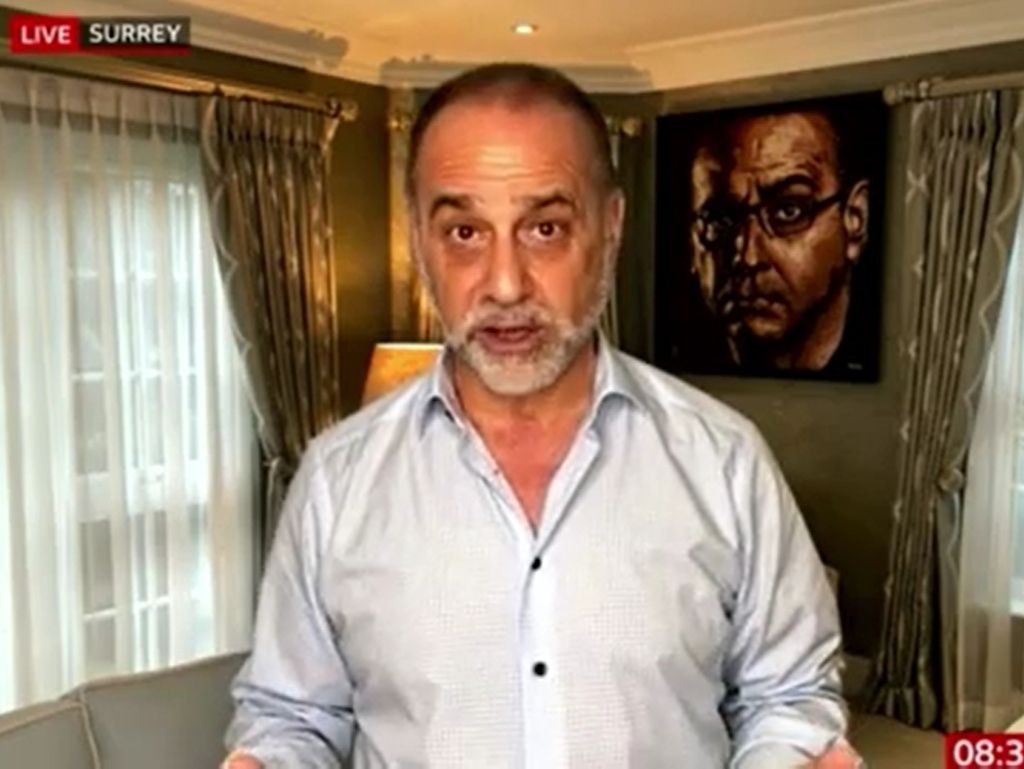 Dragons’ Den star Theo Paphitis mocked by BBC viewers…