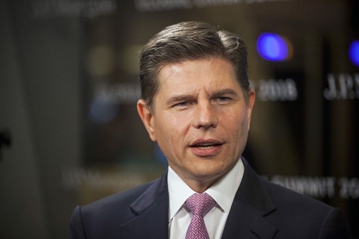 JPMorgan Chase Executive to Head Hong Kong Bourse From…