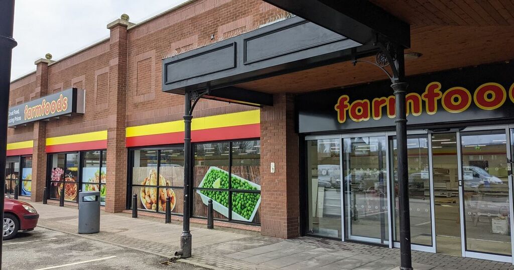 Huge new Farmfoods supermarket opens on Wavertree…