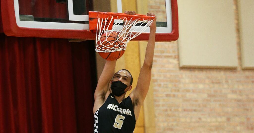 Breakout star Anthony Taylor scores 32 to lead…