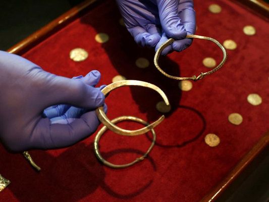 Watlington Hoard reveals Alfred the Great's…