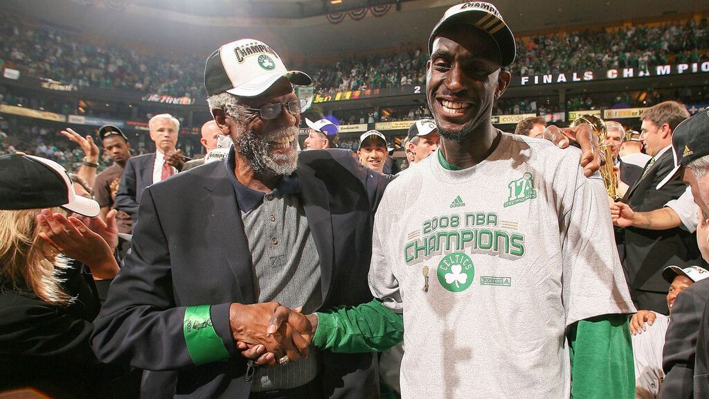 Legendary Celtics center Bill Russell announces NBA…