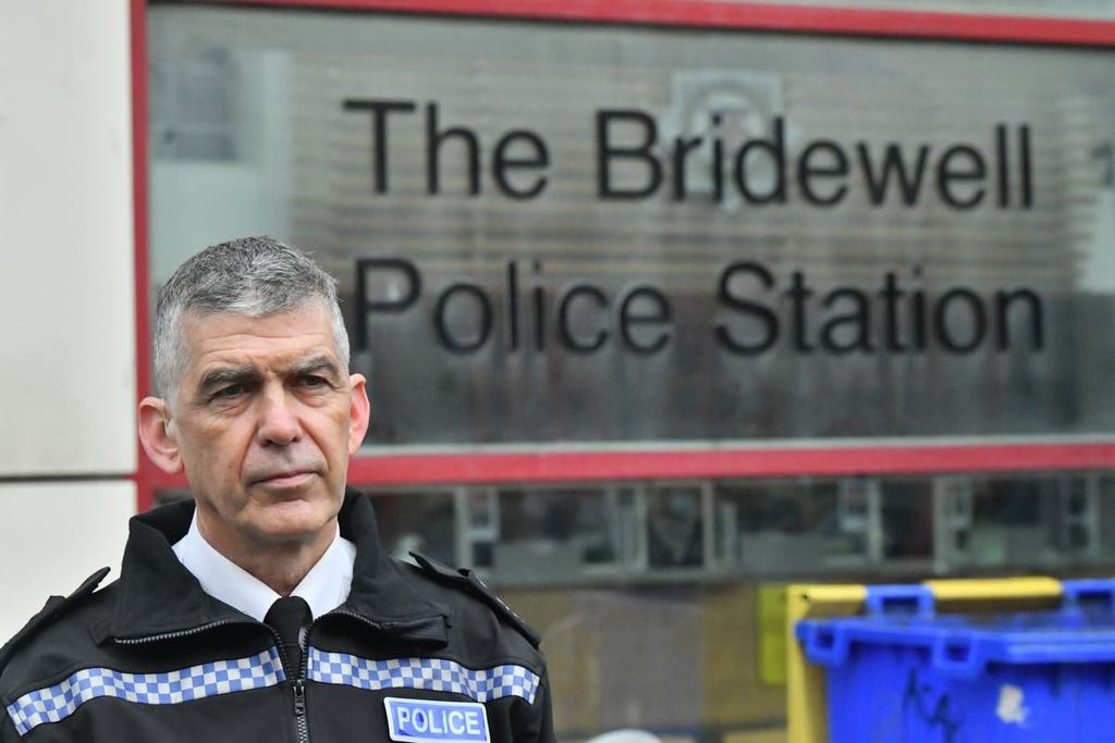 Avon and Somerset police chief Andy Marsh to stand…