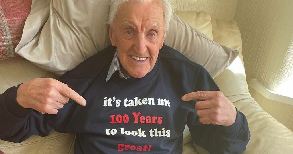 WW2 veteran Jim blown away by convoy to mark his 100th…