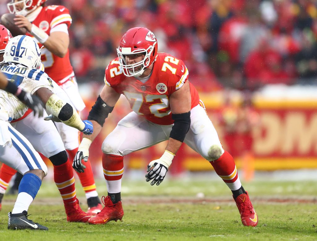 Report: Former Chiefs LT Eric Fisher to visit Colts