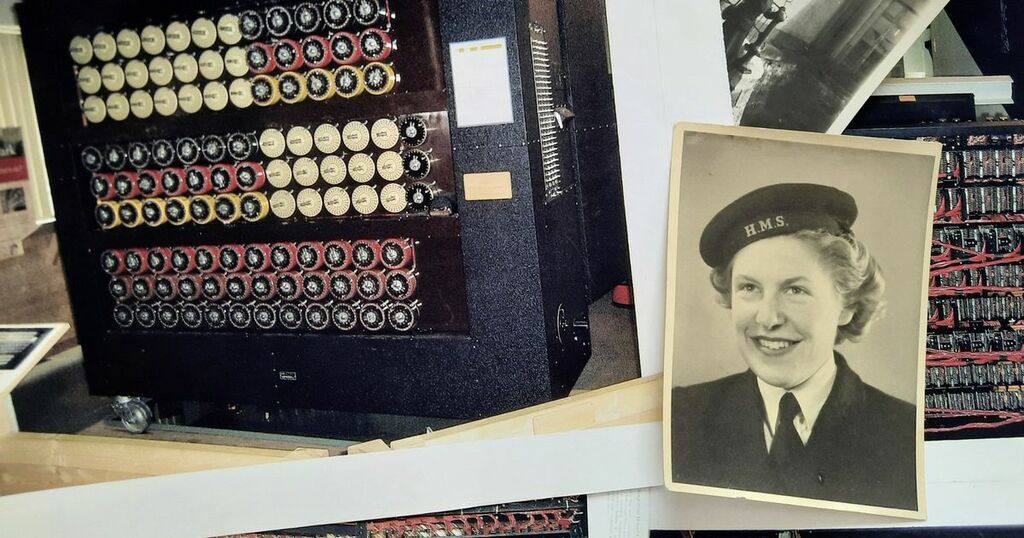 Couple who found secret Nazi messages under…