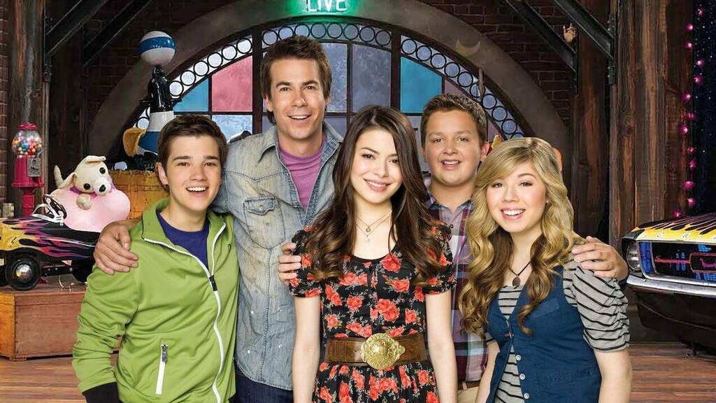 The First BTS Pics From The iCarly Reboot Are Here