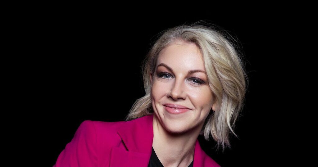 Who is singer Lesley Roy? All you need to know about…