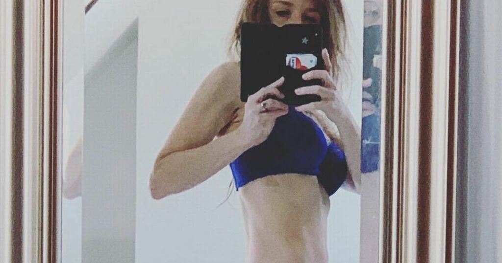 Cbeebies Star Sarah Jane Honeywell Strips Off Ten