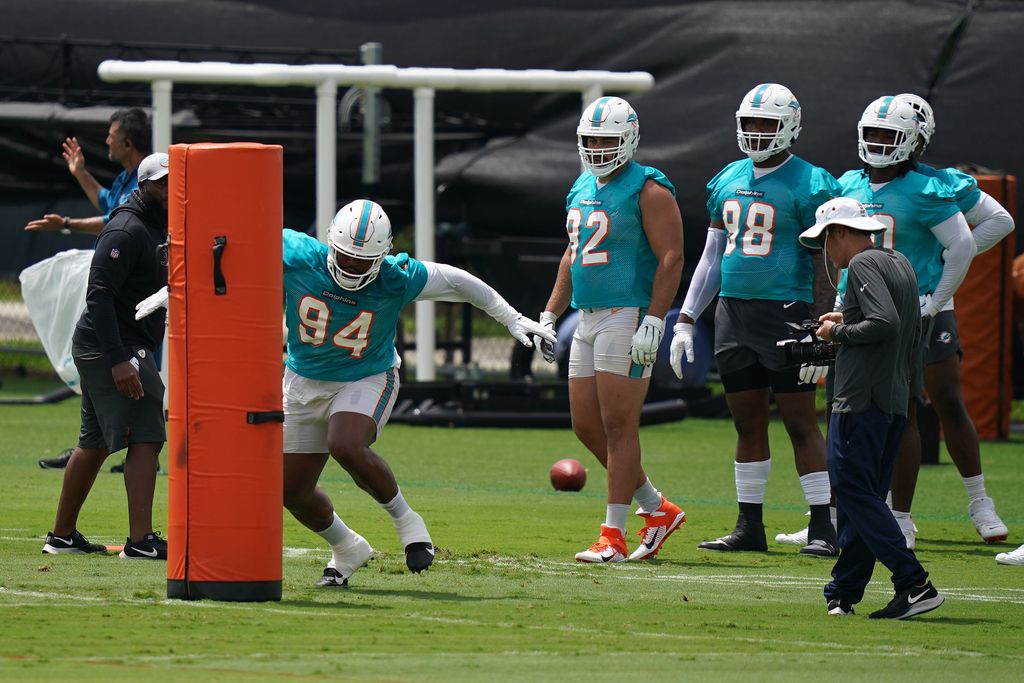 Look: Best shots from Dolphins’ first day of mandatory…