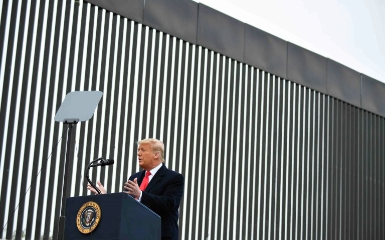 Trump to visit 'lawless' Texas-Mexico border