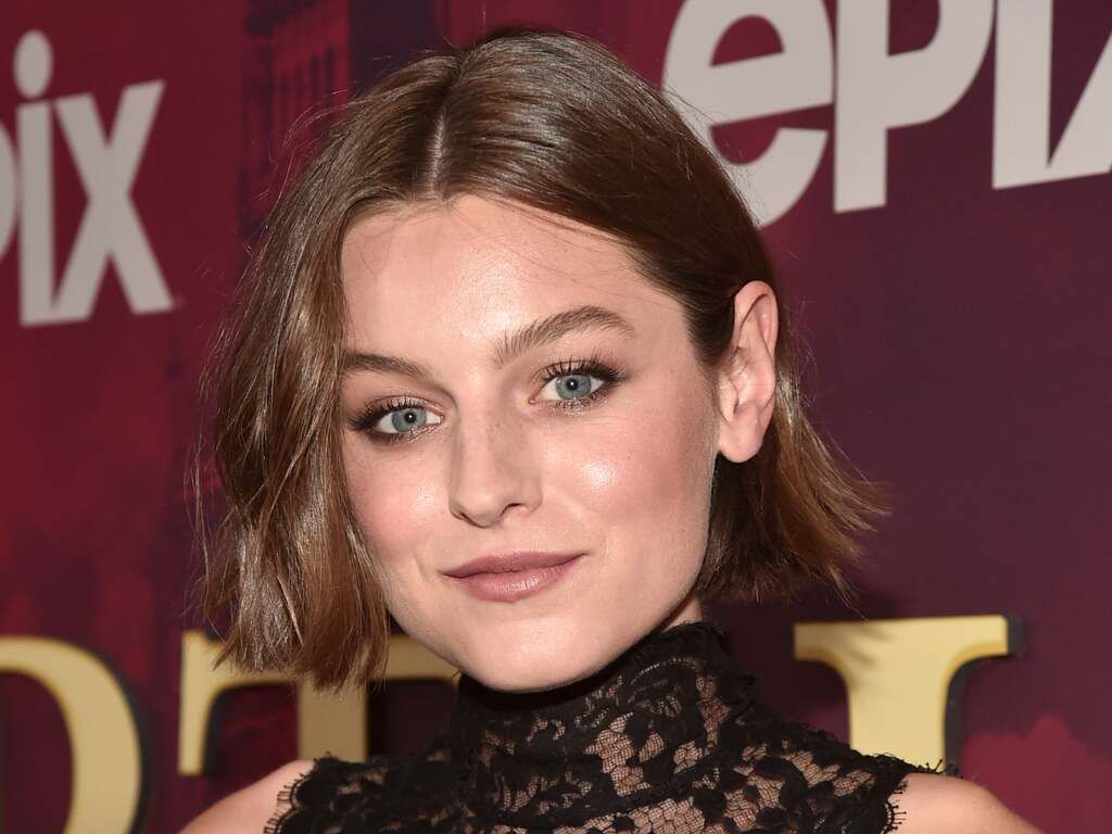 The Crown’s Emma Corrin praised for revealing chest…