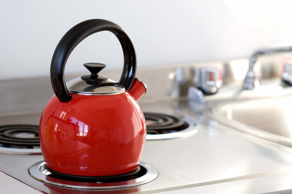 15 best cheap and cute tea kettles to liven up your…