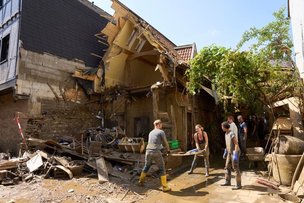 Heavy rain forecast to hit German flood regions at…
