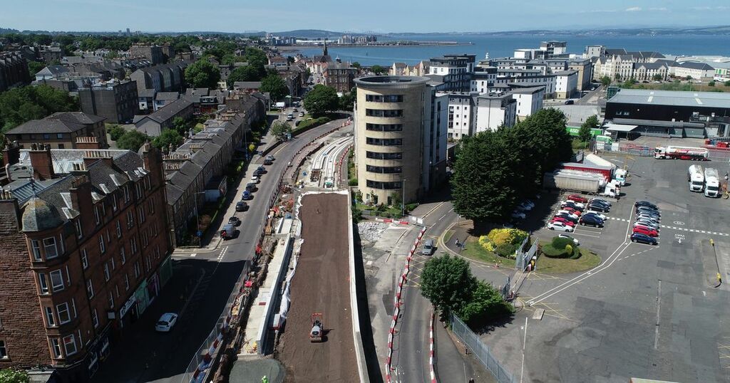 Edinburgh tram extension progress shown by amazing…
