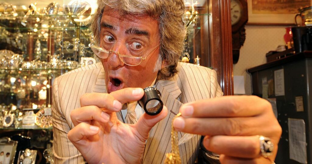 David Dickinson reveals the secret behind his famous…