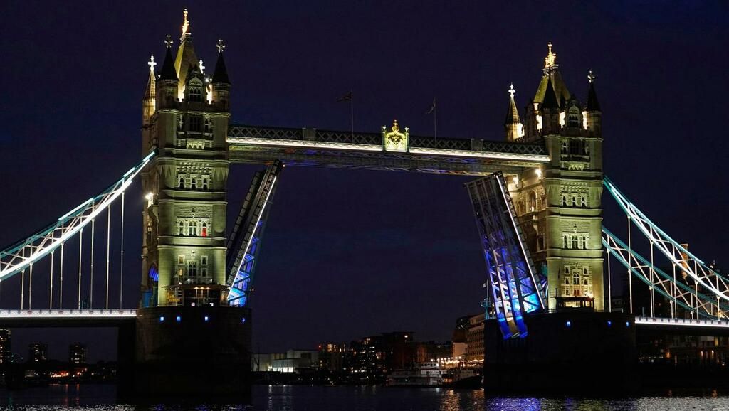 London’s Tower Bridge remains stuck open overnight