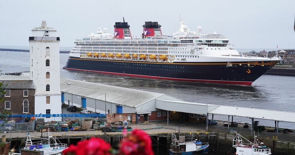 When to see Disney Magic ship arriving and leaving the…