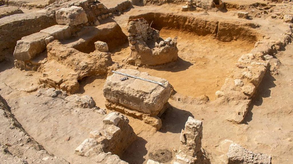 Phar-Old Find: 700 Ancient Coins And Holy Statues…