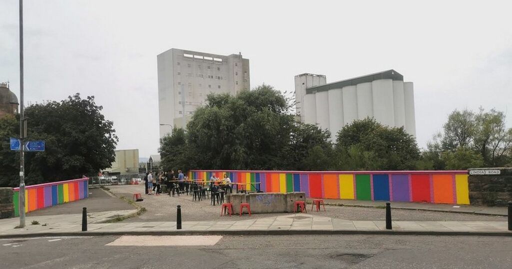 Edinburgh pub creates Pride bridge for LGBTQ+…
