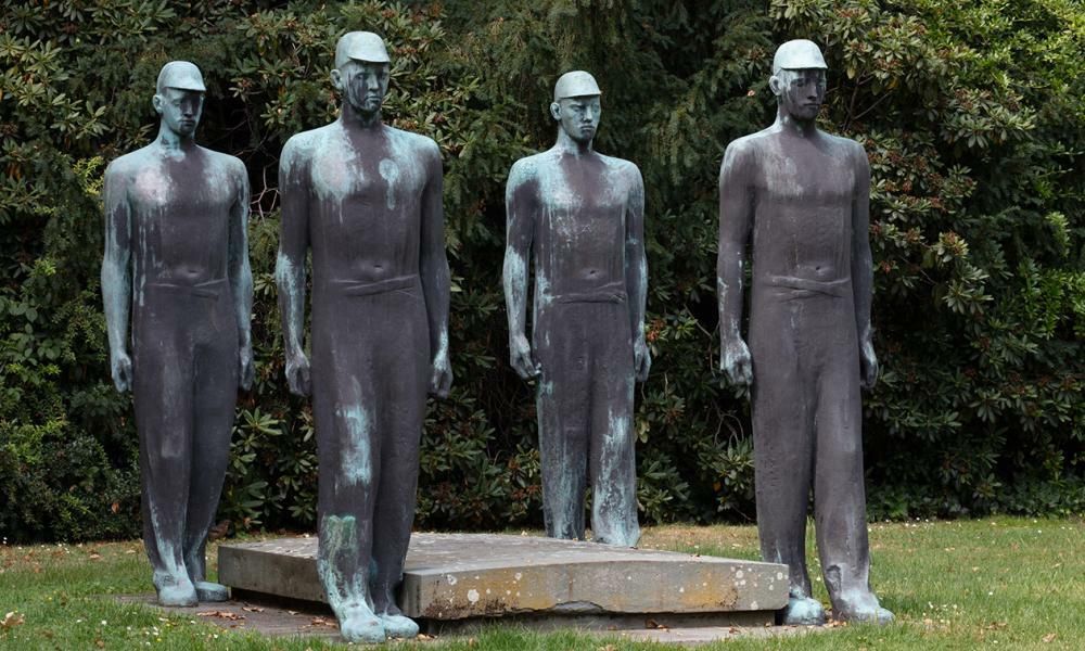 Hitler’s favourite artists: why do Nazi statues still…