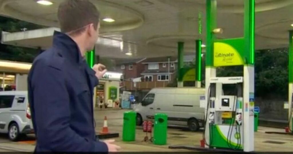 BBC Breakfast presenter Phil McCann goes viral after…