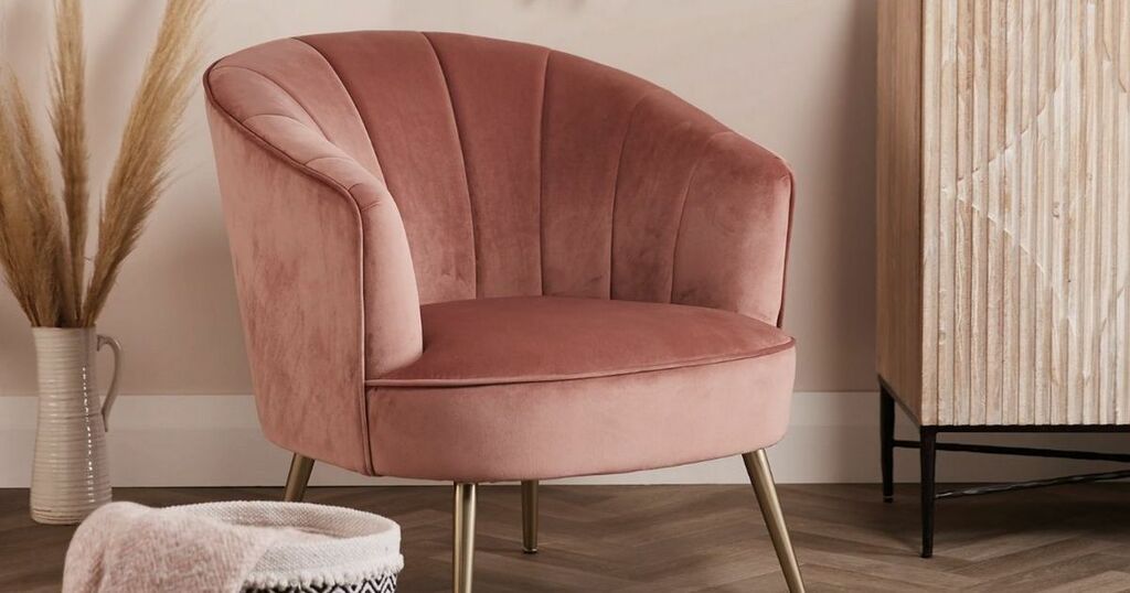 Aldi launch on-trend velvet shell chair for just…