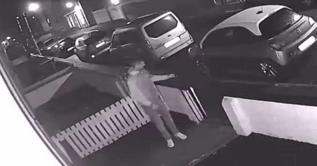 Disturbing CCTV catches two ‘scumbag zombies’ trying…