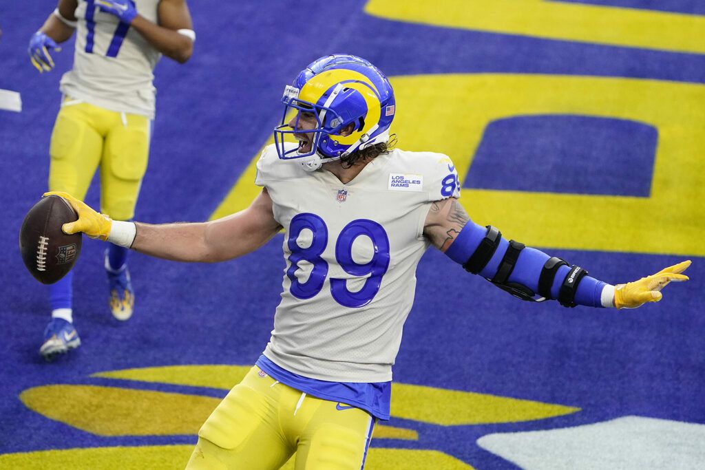 Watch: Tyler Higbee bounces back from terrible drop…