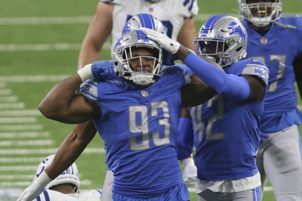Lions place Da’Shawn Hand on IR, sign OL Tommy Kraemer…