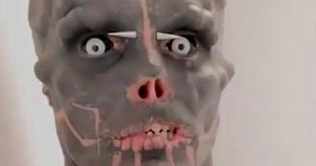 Man dubbed 'most modified human' cuts off fingers in…