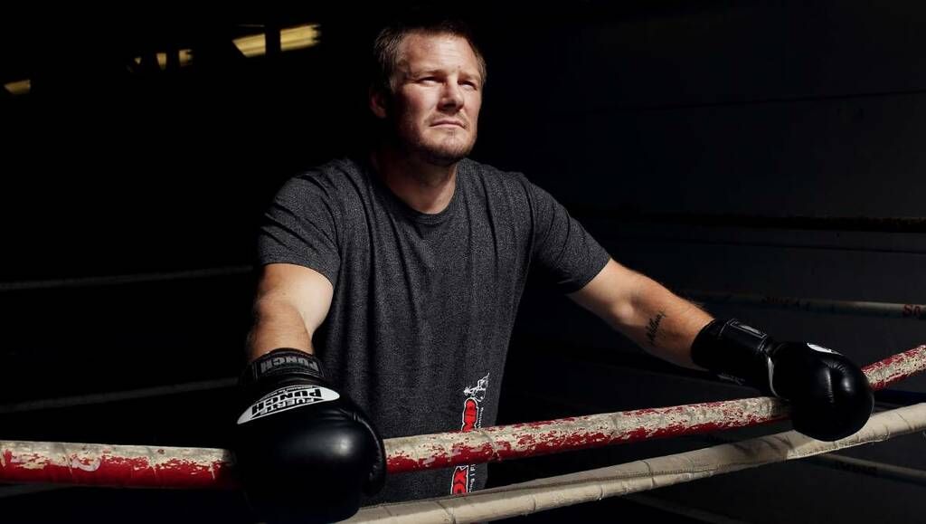 Ex-Knight prepares for heavyweight pro-boxing debut