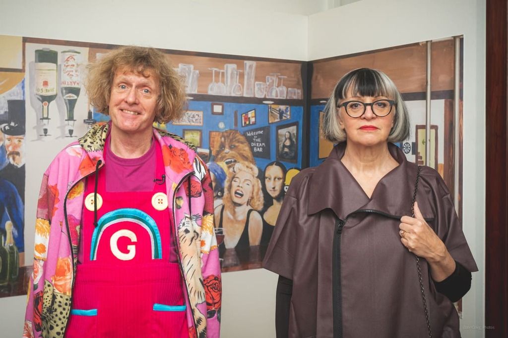 Grayson and Philippa Perry unveil new Art Club…