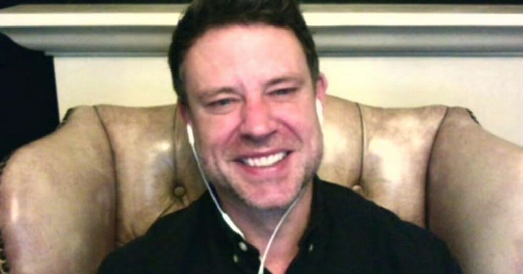 Wayne Bridge shares secret location of wife Frankie’s…