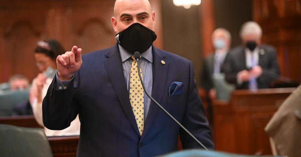 Violent threats prompt Illinois lawmaker to shelve…