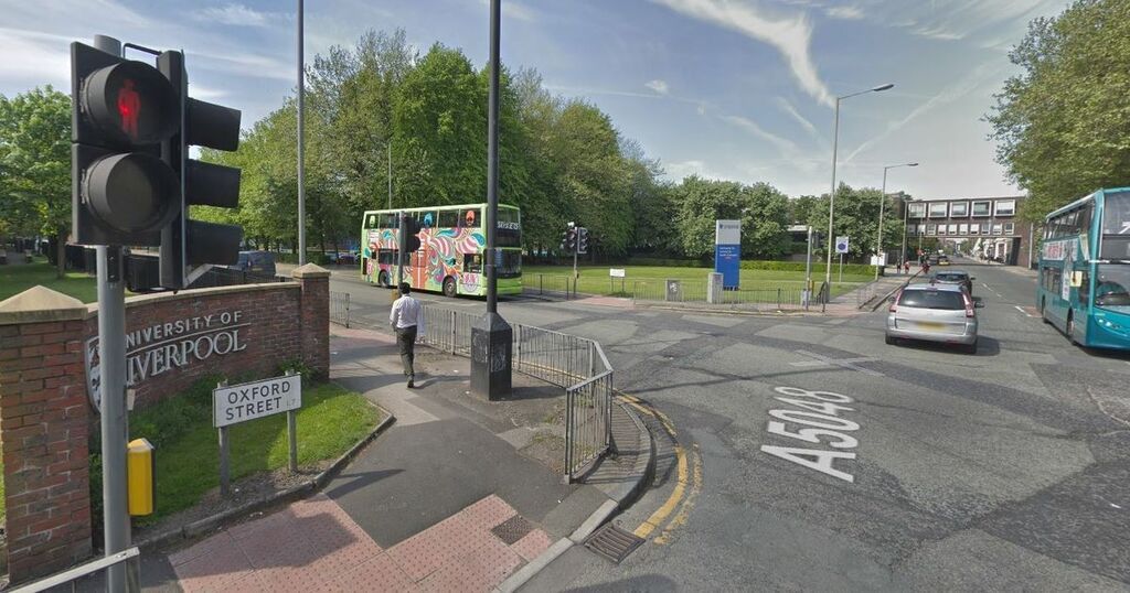 Man 'badly shaken' after knife point robbery