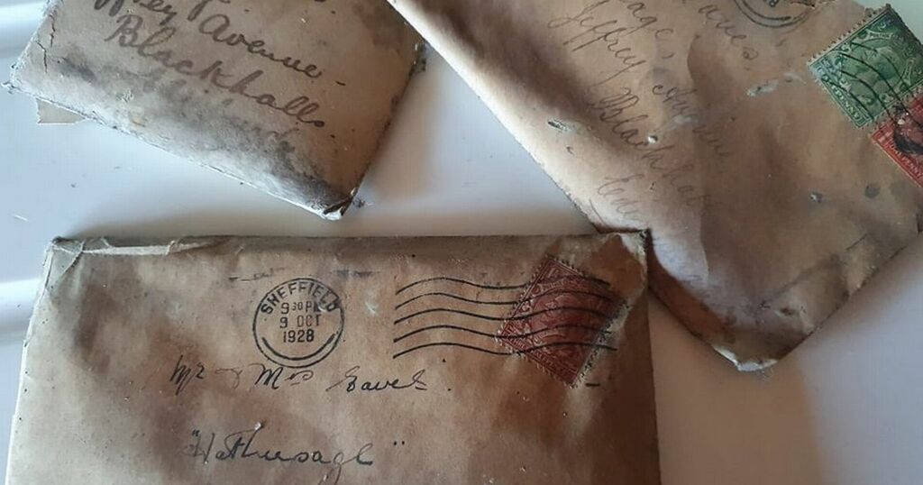 Edinburgh woman discovers 100-year-old unopened…
