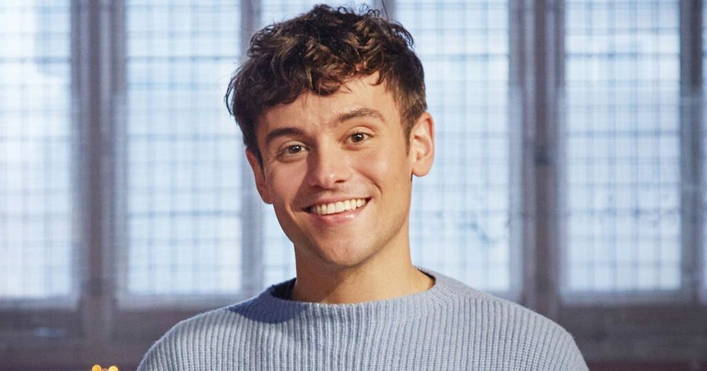 Tom Daley praised for 'inspirational' message to…
